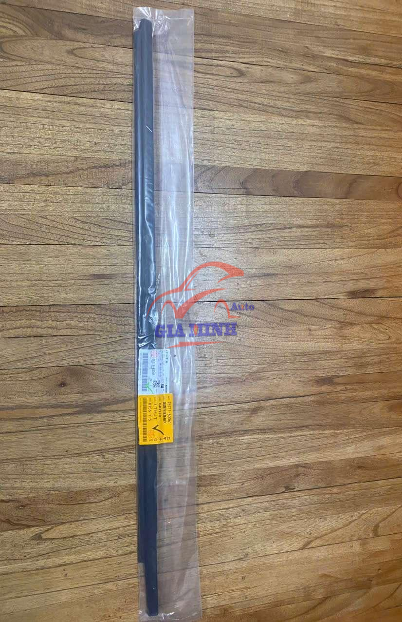 NẸP CHÂN KÍNH NGOÀI TRƯỚC PHẢI TOYOTA PRADO - Phụ tùng ô tô chính hãng